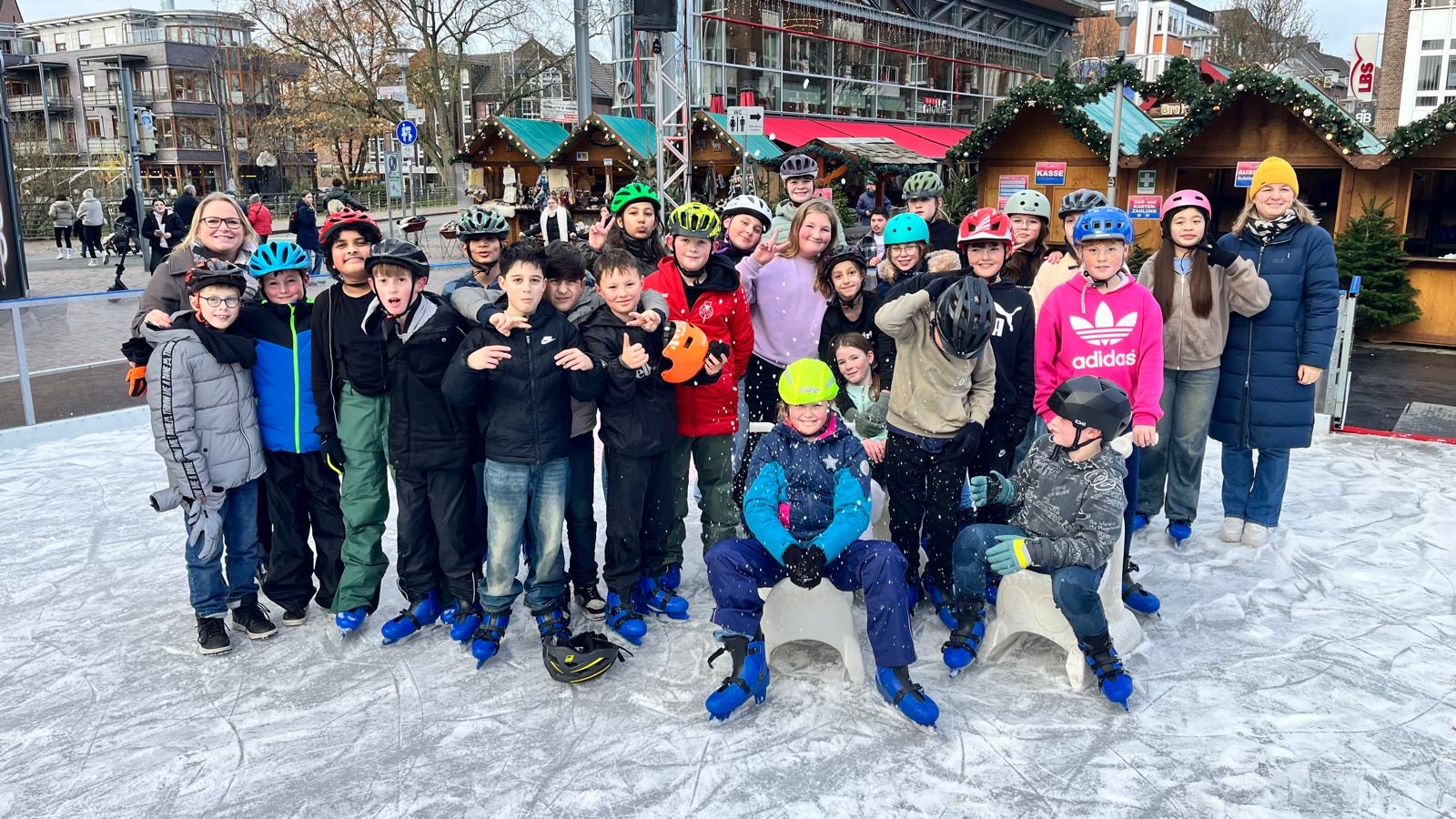 Eislaufen mit der Stufe 5 - Blitzlicht - Die Schülerzeitung der IvM